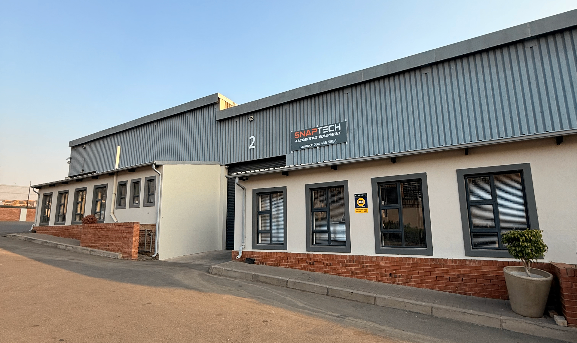 SnapTech Africa | Premium Automotive Equipment